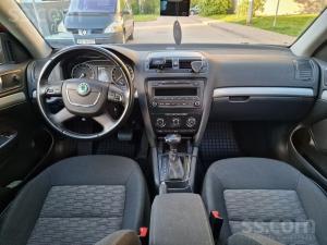 Sarkans Skoda Octavia 2012 Rīga, ar dzinēja tilpumu 1.60 L un nobraukumu 292 tūkst. km par 6890 €, foto 9 vietnē AUTOMOTO.COM.LV