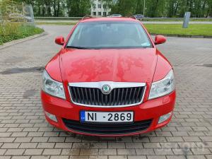 Sarkans Skoda Octavia 2012 Rīga, ar dzinēja tilpumu 1.60 L un nobraukumu 293 tūkst. km par 3350 €, foto 2 vietnē AUTOMOTO.COM.LV