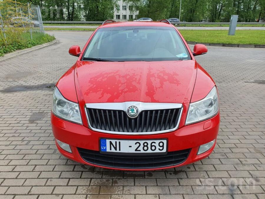 Sarkans Skoda Octavia 2012 Rīga, ar dzinēja tilpumu 1.60 L un nobraukumu 293 tūkst. km par 3350 €, foto 2 vietnē AUTOMOTO.COM.LV