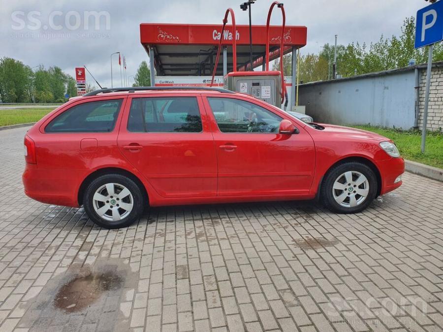 Sarkans Skoda Octavia 2012 Rīga, ar dzinēja tilpumu 1.60 L un nobraukumu 293 tūkst. km par 3350 €, foto 4 vietnē AUTOMOTO.COM.LV
