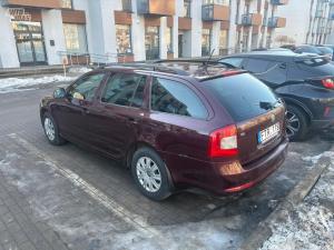 Red Skoda Octavia 2012 in Vilnius, with an engine capacity of 2.00 L and mileage of 165 thousand km for 4900 €, photo 6 on AUTOMOTO.COM.LV