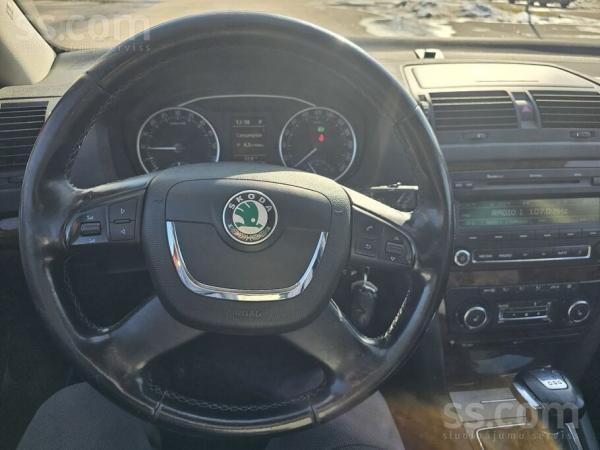 Sarkans Skoda Octavia 2012 Jēkabpils, ar dzinēja tilpumu 2.00 L un nobraukumu 368 tūkst. km par 4000 €, foto 7 vietnē AUTOMOTO.COM.LV
