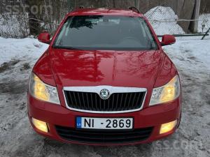 Red Skoda Octavia 2012 in Riga, with an engine capacity of 1.60 L and mileage of 315 thousand km for 3400 €, photo 4 on AUTOMOTO.COM.LV