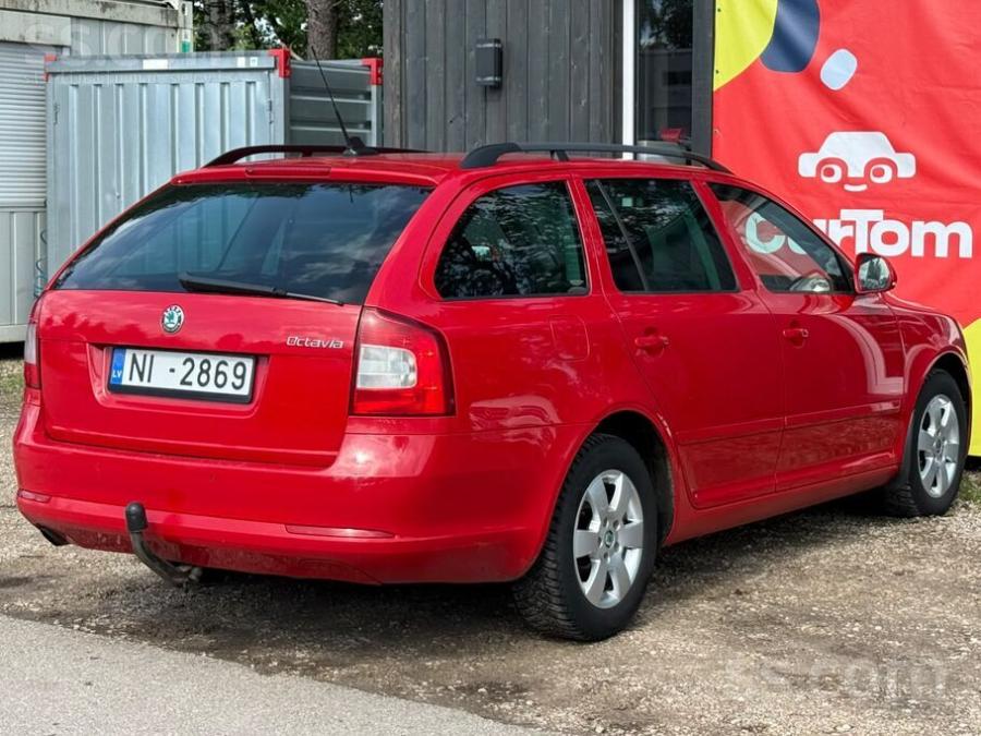 Sarkans Skoda Octavia 2012 Rīga, ar dzinēja tilpumu 1.60 L un nobraukumu 314 tūkst. km par 3400 €, foto 7 vietnē AUTOMOTO.COM.LV