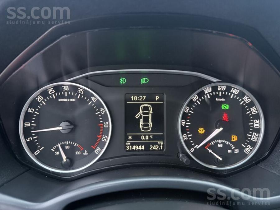 Sarkans Skoda Octavia 2012 Rīga, ar dzinēja tilpumu 1.60 L un nobraukumu 314 tūkst. km par 3400 €, foto 13 vietnē AUTOMOTO.COM.LV