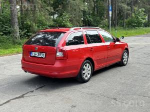 Sarkans Skoda Octavia 2012 Rīga, ar dzinēja tilpumu 1.60 L un nobraukumu 340 tūkst. km par 1600 €, foto 5 vietnē AUTOMOTO.COM.LV