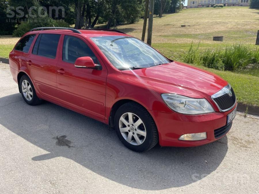 Sarkans Skoda Octavia 2012 Tukums, ar dzinēja tilpumu 1.60 L un nobraukumu 0 tūkst. km par 1999 €, foto 3 vietnē AUTOMOTO.COM.LV
