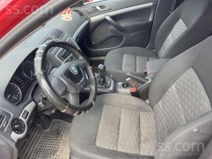Sarkans Skoda Octavia 2012 Tukums, ar dzinēja tilpumu 1.60 L un nobraukumu 0 tūkst. km par 1999 €, foto 6 vietnē AUTOMOTO.COM.LV