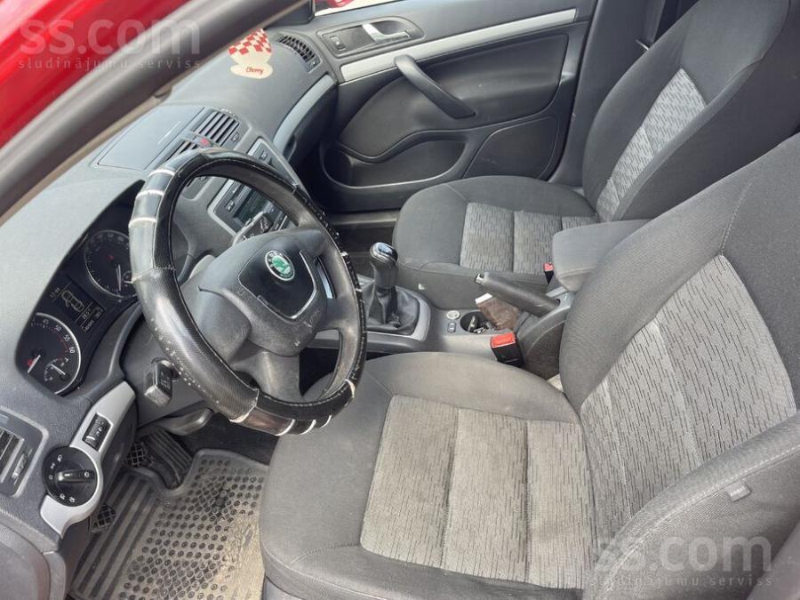 Sarkans Skoda Octavia 2012 Tukums, ar dzinēja tilpumu 1.60 L un nobraukumu 0 tūkst. km par 1999 €, foto 6 vietnē AUTOMOTO.COM.LV