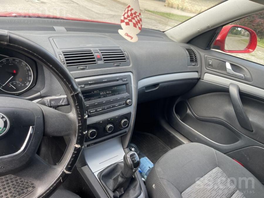 Sarkans Skoda Octavia 2012 Tukums, ar dzinēja tilpumu 1.60 L un nobraukumu 0 tūkst. km par 1999 €, foto 8 vietnē AUTOMOTO.COM.LV