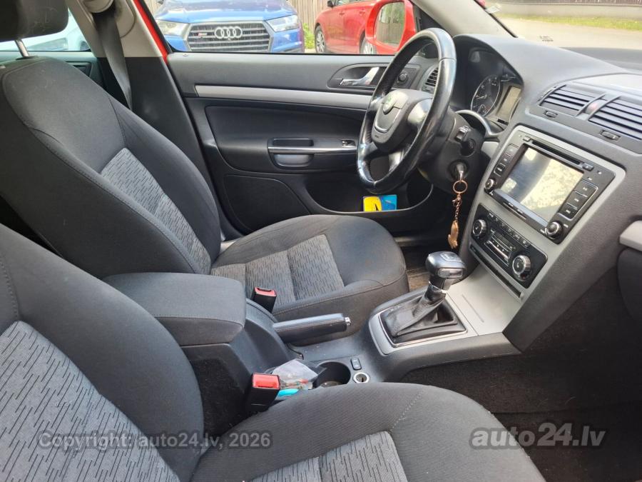 Sarkans Skoda Octavia 2012 Tallina, ar dzinēja tilpumu 1.20 L un nobraukumu 0 tūkst. km par 999 €, foto 6 vietnē AUTOMOTO.COM.LV