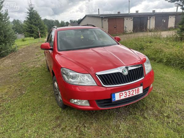 Sarkans Skoda Octavia 2012 Širvintos, ar dzinēja tilpumu 2.00 L un nobraukumu 313 tūkst. km par 3250 €, foto 1 vietnē AUTOMOTO.COM.LV