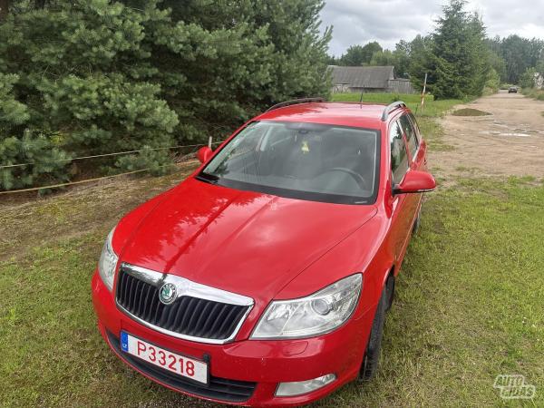 Sarkans Skoda Octavia 2012 Širvintos, ar dzinēja tilpumu 2.00 L un nobraukumu 313 tūkst. km par 3250 €, foto 4 vietnē AUTOMOTO.COM.LV