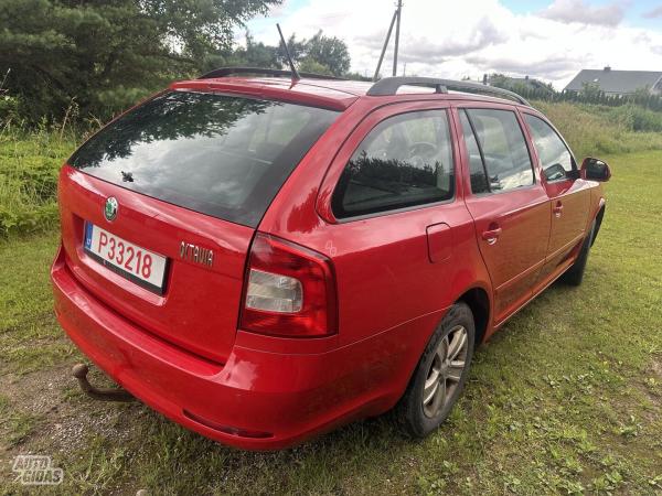 Sarkans Skoda Octavia 2012 Širvintos, ar dzinēja tilpumu 2.00 L un nobraukumu 313 tūkst. km par 3250 €, foto 7 vietnē AUTOMOTO.COM.LV
