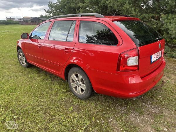 Sarkans Skoda Octavia 2012 Širvintos, ar dzinēja tilpumu 2.00 L un nobraukumu 313 tūkst. km par 3250 €, foto 8 vietnē AUTOMOTO.COM.LV