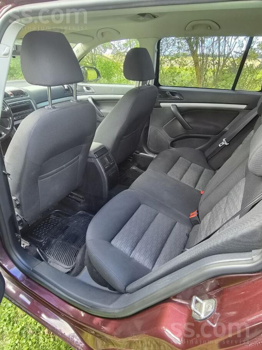 Sarkans Skoda Octavia 2012 Rīga, ar dzinēja tilpumu 2.00 L un nobraukumu 292 tūkst. km par 4200 €, foto 6 vietnē AUTOMOTO.COM.LV