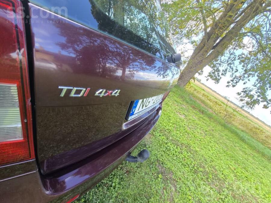 Sarkans Skoda Octavia 2012 Rīga, ar dzinēja tilpumu 2.00 L un nobraukumu 292 tūkst. km par 4200 €, foto 9 vietnē AUTOMOTO.COM.LV