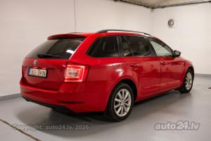 Sarkans Skoda Octavia 2013 Tallina, ar dzinēja tilpumu 1.60 L un nobraukumu 350 tūkst. km par 3000 €, foto 2 vietnē AUTOMOTO.COM.LV