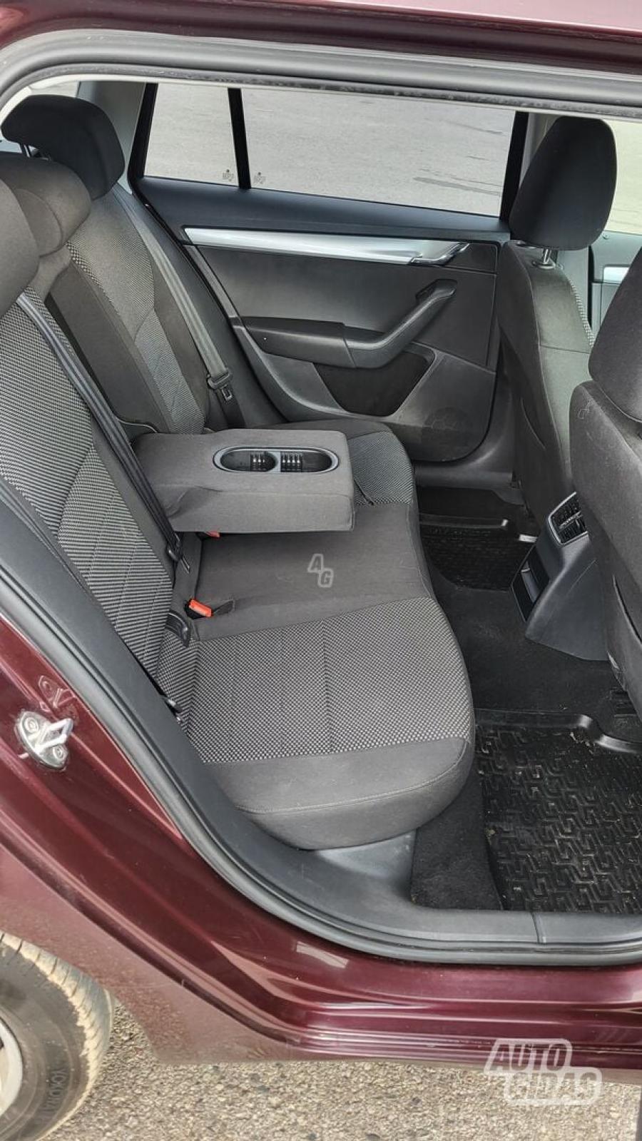 Sarkans Skoda Octavia 2013 Kauņa, ar dzinēja tilpumu 1.40 L un nobraukumu 302 tūkst. km par 5555 €, foto 23 vietnē AUTOMOTO.COM.LV