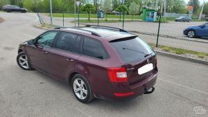Red Skoda Octavia 2013 in Kaunas, with an engine capacity of 1.40 L and mileage of 302 thousand km for 5555 €, photo 11 on AUTOMOTO.COM.LV