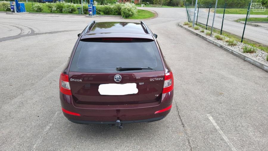 Red Skoda Octavia 2013 in Kaunas, with an engine capacity of 1.40 L and mileage of 302 thousand km for 5555 €, photo 12 on AUTOMOTO.COM.LV