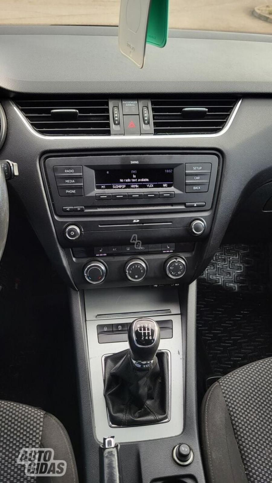 Red Skoda Octavia 2013 in Kaunas, with an engine capacity of 1.40 L and mileage of 302 thousand km for 5555 €, photo 19 on AUTOMOTO.COM.LV