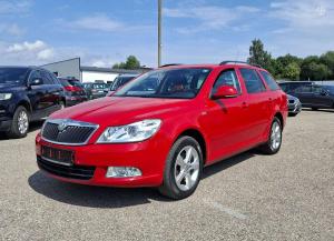 Sarkans Skoda Octavia 2013 Utena, ar dzinēja tilpumu 1.97 L un nobraukumu 345 tūkst. km par 4200 €, foto  vietnē AUTOMOTO.COM.LV