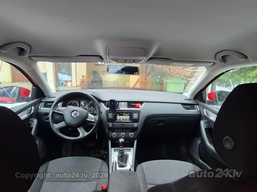 Sarkans Skoda Octavia 2014 Tallina, ar dzinēja tilpumu 1.60 L un nobraukumu 248 tūkst. km par 4000 €, foto 6 vietnē AUTOMOTO.COM.LV