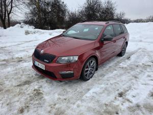 Red Skoda Octavia 2014 in Vilnius, with an engine capacity of 1.97 L and mileage of 326 thousand km for 7900 €, photo 3 on AUTOMOTO.COM.LV