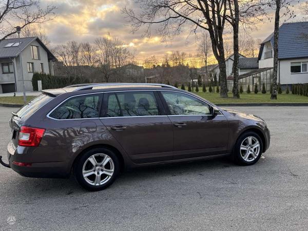 Red Skoda Octavia 2014 in Silale, with an engine capacity of 1.60 L and mileage of 325 thousand km for 4700 €, photo 3 on AUTOMOTO.COM.LV