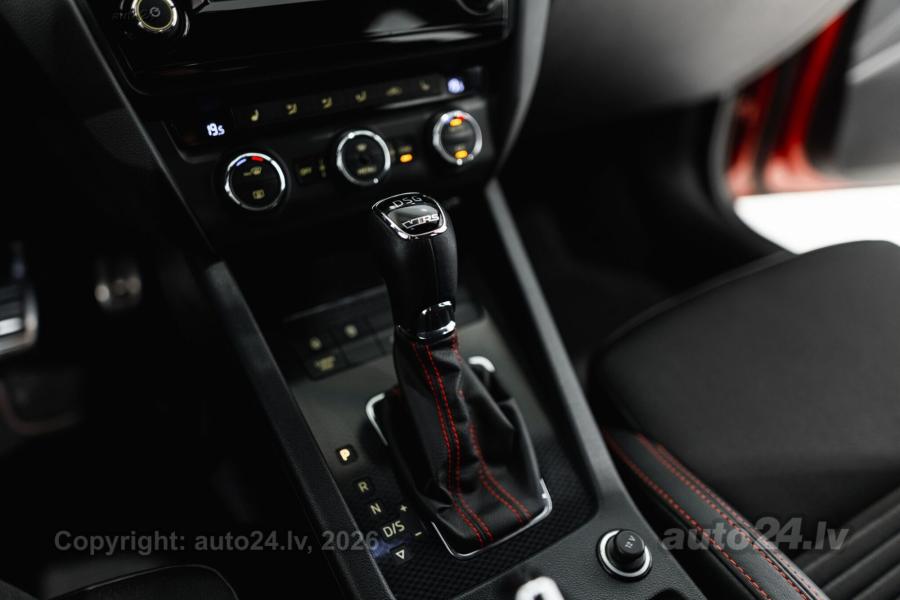 Sarkans Skoda Octavia 2015 Tallina, ar dzinēja tilpumu 2.00 L un nobraukumu 294 tūkst. km par 6990 €, foto 27 vietnē AUTOMOTO.COM.LV