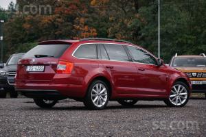 Red Skoda Octavia 2015 in Riga, with an engine capacity of 1.80 L and mileage of 209 thousand km for 8990 €, photo 5 on AUTOMOTO.COM.LV