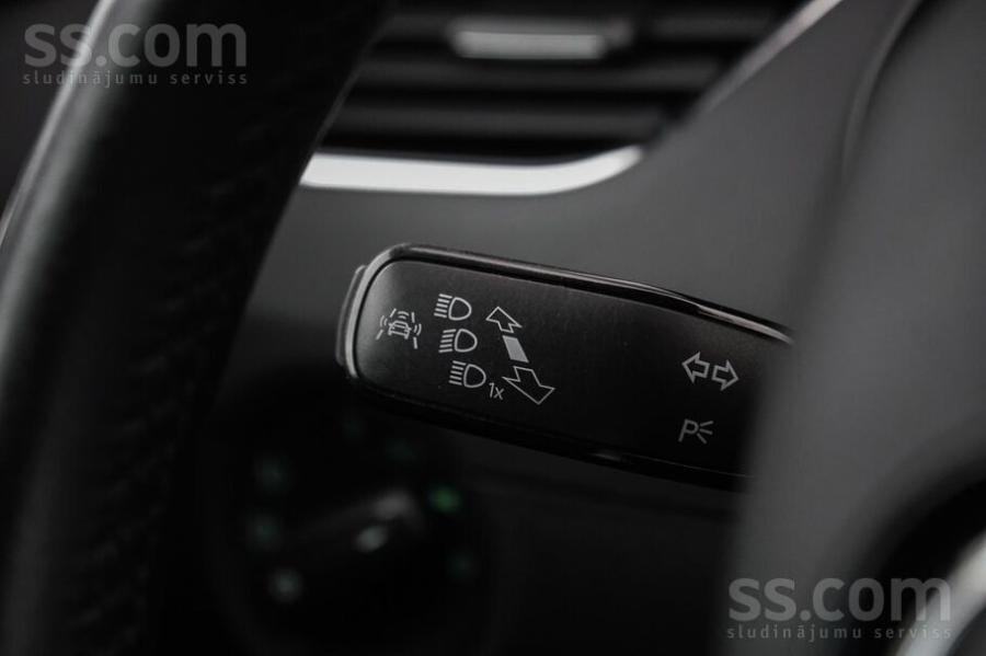 Red Skoda Octavia 2015 in Riga, with an engine capacity of 1.80 L and mileage of 209 thousand km for 8990 €, photo 18 on AUTOMOTO.COM.LV