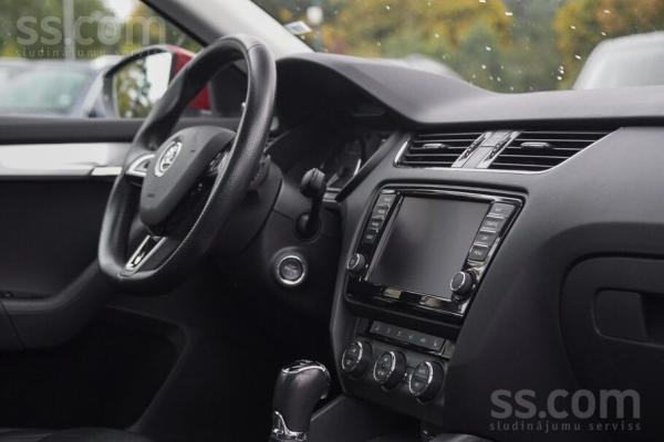 Skoda Octavia 2015 Rīga vietnē Sarkans Skoda Octavia 2015 Rīga, ar dzinēja tilpumu 1.80 L un nobraukumu 209 tūkst. km par 8990 €, foto 11 vietnē AUTOMOTO.COM.LV