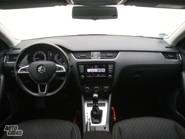 Red Skoda Octavia 2016 in Vilnius, with an engine capacity of 1.80 L and mileage of 268 thousand km for 8599 €, photo 2 on AUTOMOTO.COM.LV