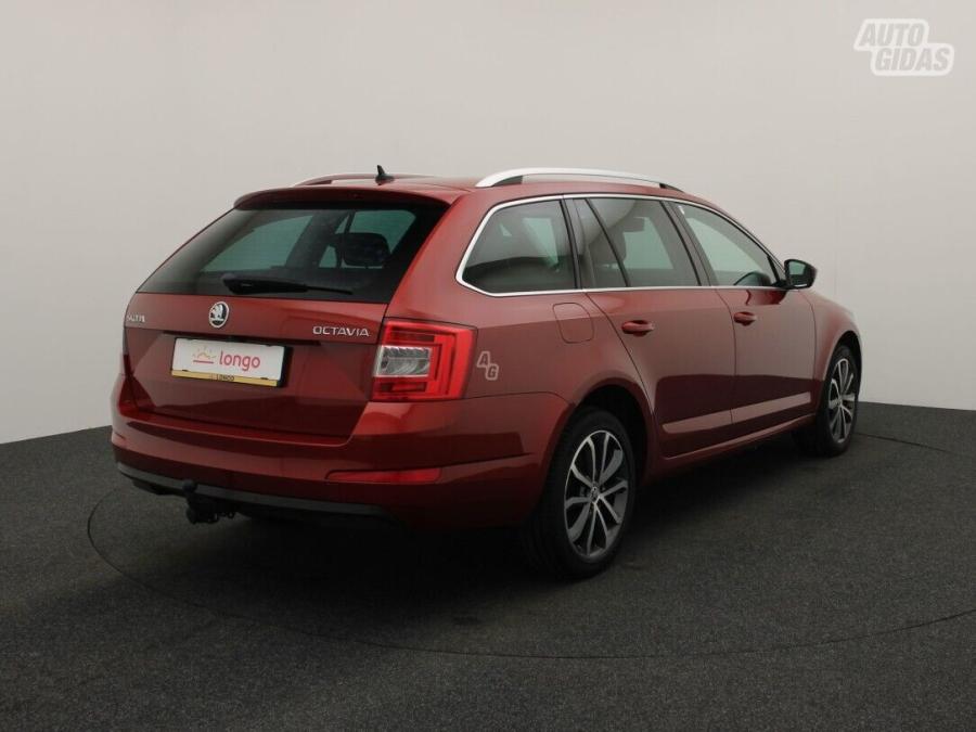 Red Skoda Octavia 2016 in Vilnius, with an engine capacity of 1.80 L and mileage of 268 thousand km for 8599 €, photo 8 on AUTOMOTO.COM.LV