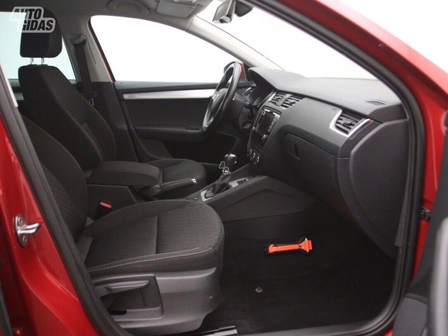 Red Skoda Octavia 2016 in Vilnius, with an engine capacity of 1.80 L and mileage of 268 thousand km for 8599 €, photo 14 on AUTOMOTO.COM.LV