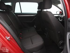 Red Skoda Octavia 2016 in Vilnius, with an engine capacity of 1.80 L and mileage of 268 thousand km for 8599 €, photo 15 on AUTOMOTO.COM.LV
