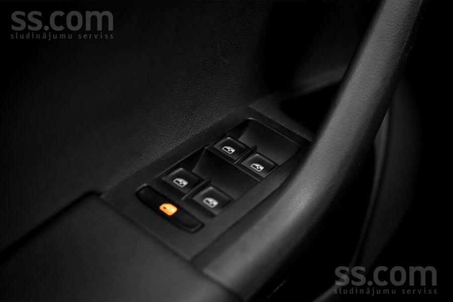 Sarkans Skoda Octavia 2016 Talsi, ar dzinēja tilpumu 1.60 L un nobraukumu 257 tūkst. km par 8250 €, foto 14 vietnē AUTOMOTO.COM.LV