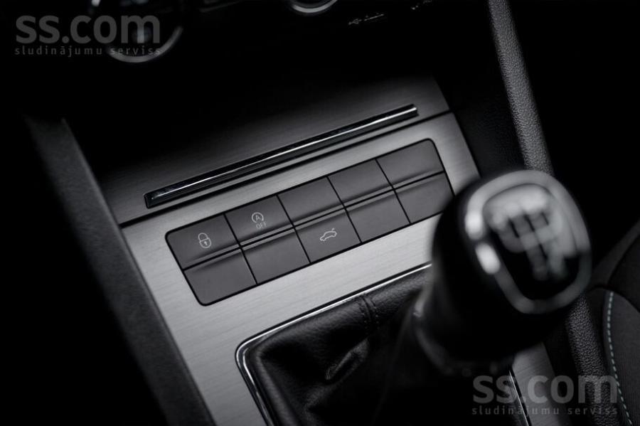 Sarkans Skoda Octavia 2016 Talsi, ar dzinēja tilpumu 1.60 L un nobraukumu 257 tūkst. km par 8250 €, foto 27 vietnē AUTOMOTO.COM.LV