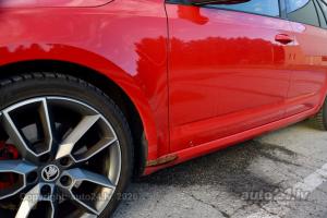 Sarkans Skoda Octavia 2016 Tallina, ar dzinēja tilpumu 2.00 L un nobraukumu 198 tūkst. km par 11500 €, foto 16 vietnē AUTOMOTO.COM.LV
