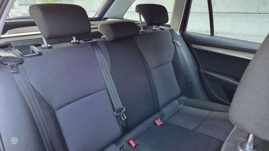 Sarkans Skoda Octavia 2016 Ukmergė, ar dzinēja tilpumu 1.20 L un nobraukumu 216 tūkst. km par 5400 €, foto 11 vietnē AUTOMOTO.COM.LV