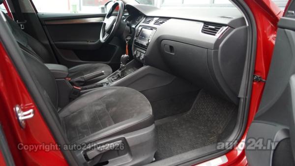 Red Skoda Octavia 2017 in Tallinn, with an engine capacity of 2.00 L and mileage of 258 thousand km for 10990 €, photo 11 on AUTOMOTO.COM.LV