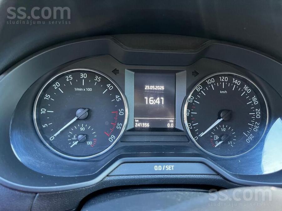 Sarkans Skoda Octavia 2017 Talsi, ar dzinēja tilpumu 1.60 L un nobraukumu 241 tūkst. km par 7500 €, foto 9 vietnē AUTOMOTO.COM.LV