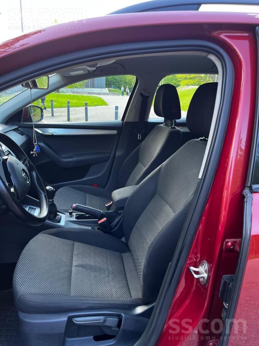 Sarkans Skoda Octavia 2017 Talsi, ar dzinēja tilpumu 1.60 L un nobraukumu 241 tūkst. km par 7500 €, foto 13 vietnē AUTOMOTO.COM.LV