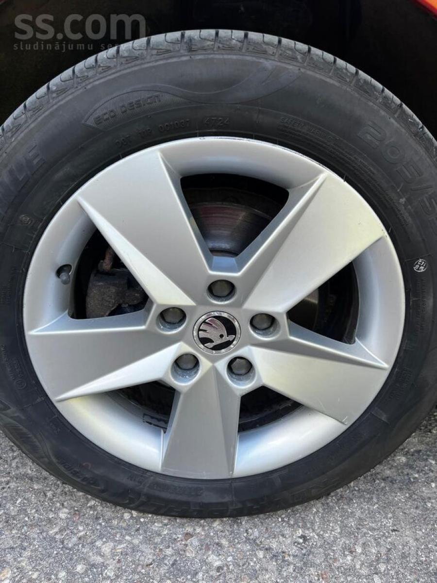 Sarkans Skoda Octavia 2017 Talsi, ar dzinēja tilpumu 1.60 L un nobraukumu 241 tūkst. km par 7500 €, foto 16 vietnē AUTOMOTO.COM.LV