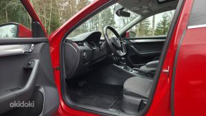 Red Skoda Octavia 2017 in Tallinn, with an engine capacity of 1.60 L and mileage of 263 thousand km for 8900 €, photo 10 on AUTOMOTO.COM.LV