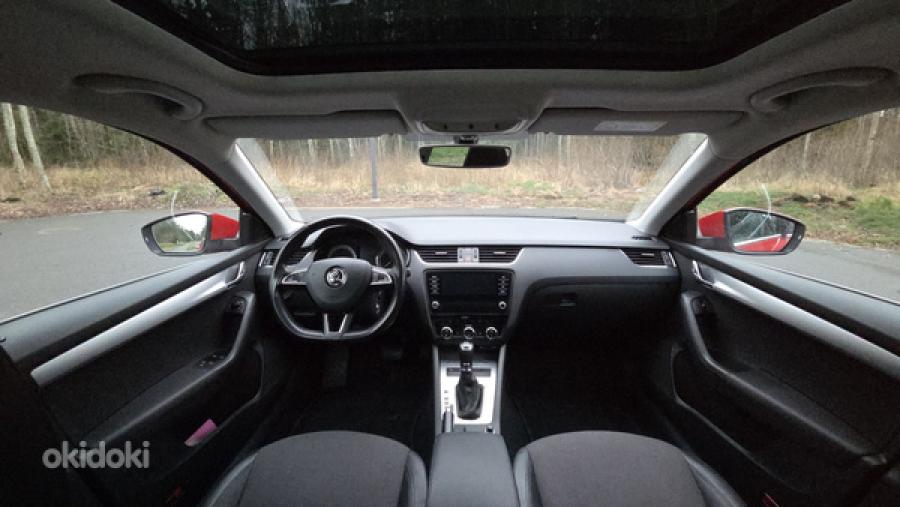 Red Skoda Octavia 2017 in Tallinn, with an engine capacity of 1.60 L and mileage of 263 thousand km for 8900 €, photo 12 on AUTOMOTO.COM.LV