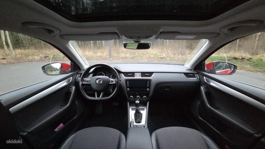 Red Skoda Octavia 2017 in Tallinn, with an engine capacity of 1.60 L and mileage of 263 thousand km for 8900 €, photo 28 on AUTOMOTO.COM.LV