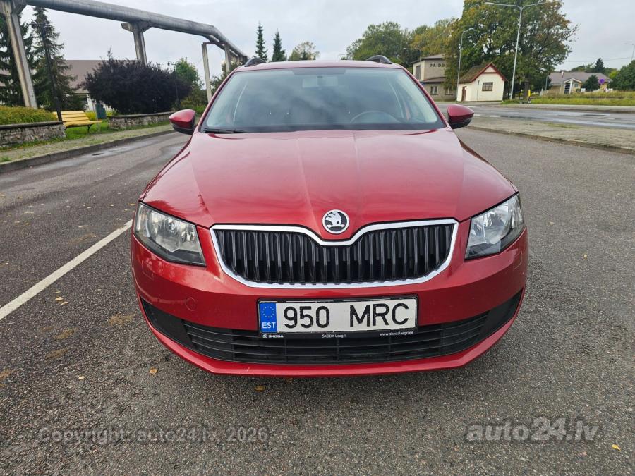 Red Skoda Octavia 2017 in Paide, with an engine capacity of 1.00 L and mileage of 136 thousand km for 6990 €, photo 3 on AUTOMOTO.COM.LV